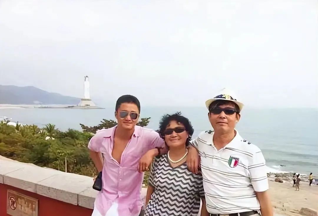 He lied to us for 49 years! Wu Jing's father turned out to be him. No ...