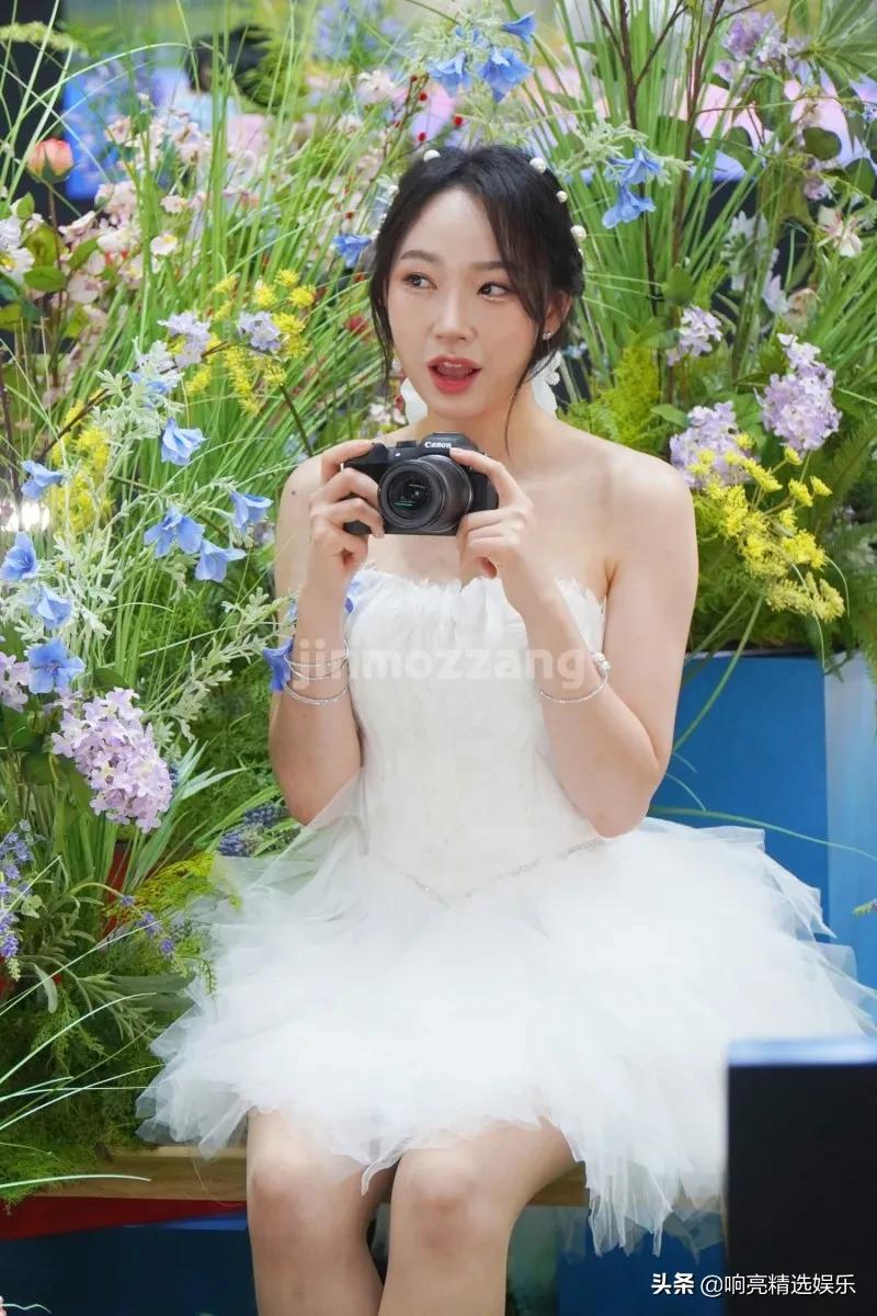 Issue 4 - Model Kim Dona of Seoul International Photo & Video ...