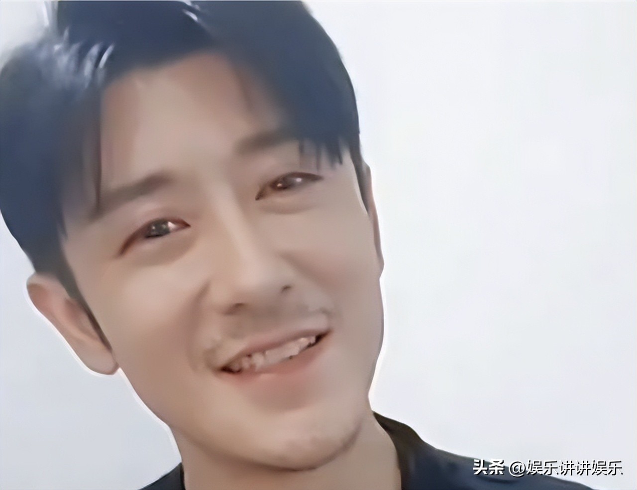 Lin Yushen's live broadcast of Wang Yibo's "No Feeling", the accidental ...