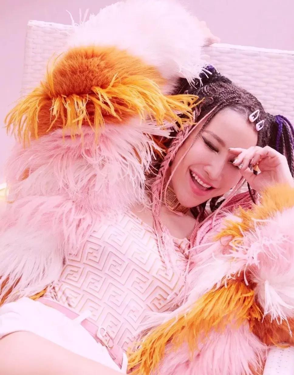 Farewell to "Queen of Divine Comedy" Coco Lee, have you heard these ...