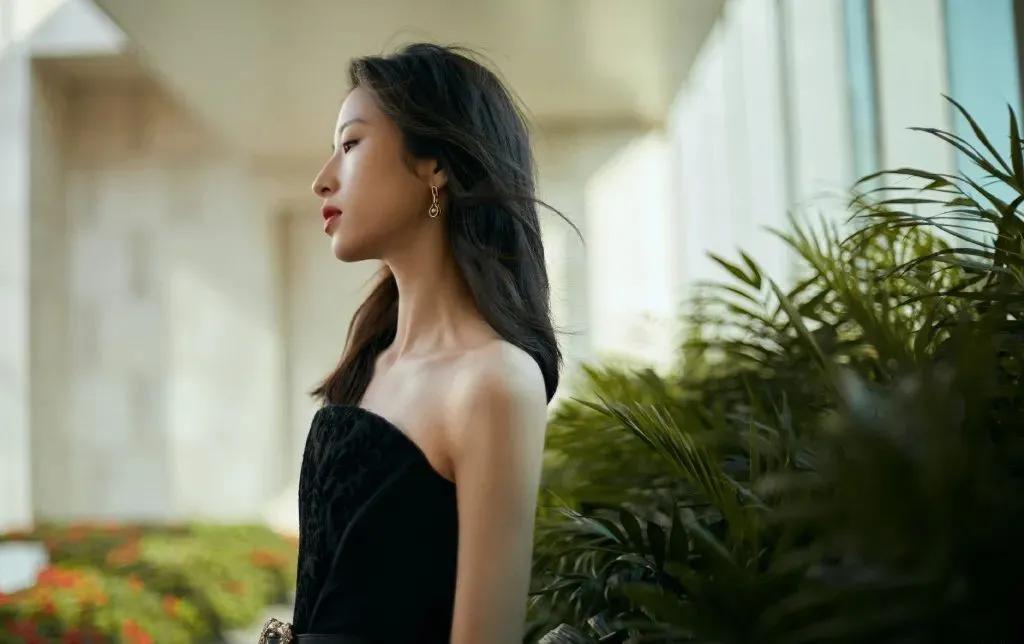 Little gossip, Song Qian, Cai Wenjing, Zhou Yutong, Wu Qian - iNEWS