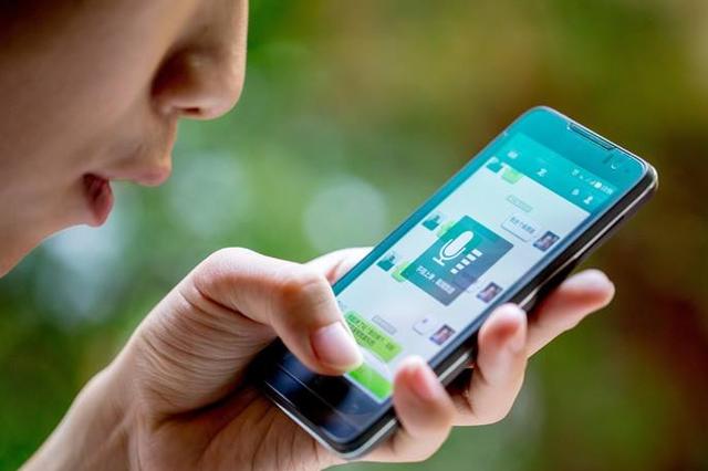 People who change their mobile phones every time within 2,000 and can ...