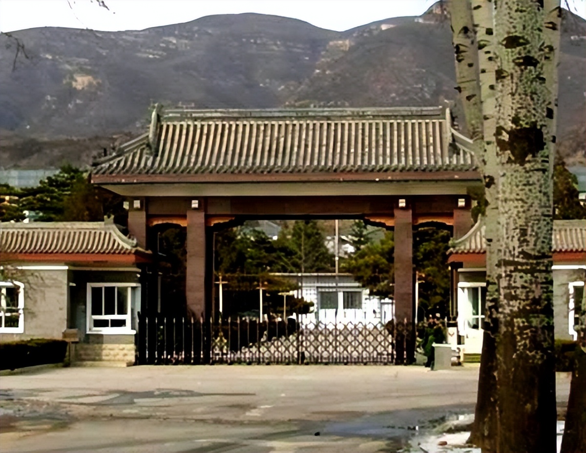 After the completion of Qincheng Prison, the first prisoner admitted ...