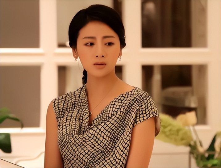 Li Lin ate a drama for a lifetime, married a "poor boy" in her second ...
