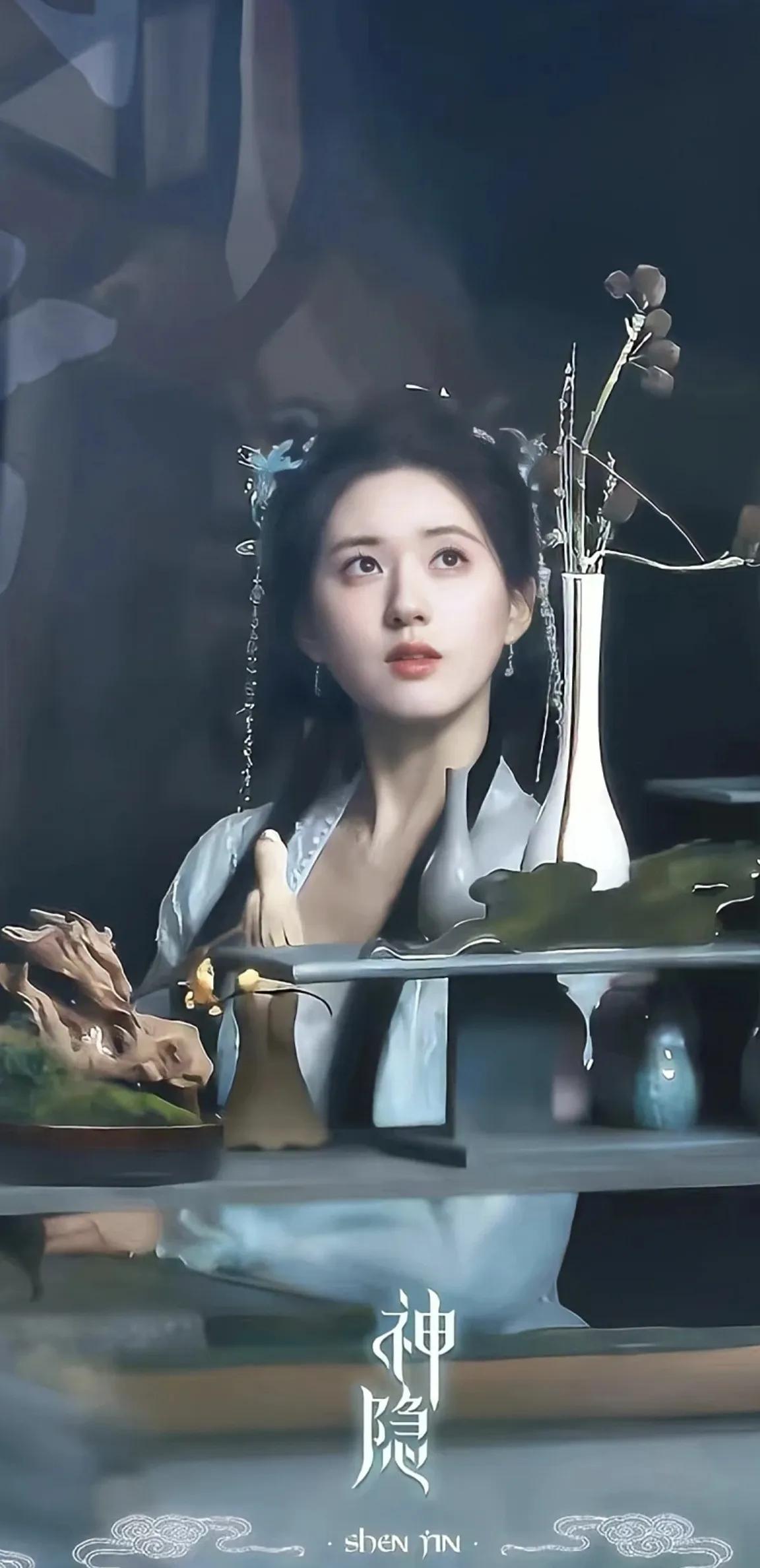 She is really suitable for shooting ancient costumes, Zhao Lusi's ...