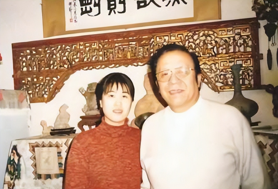 Famous singer Yang Hongji: At the age of 31, he and his wife are set ...