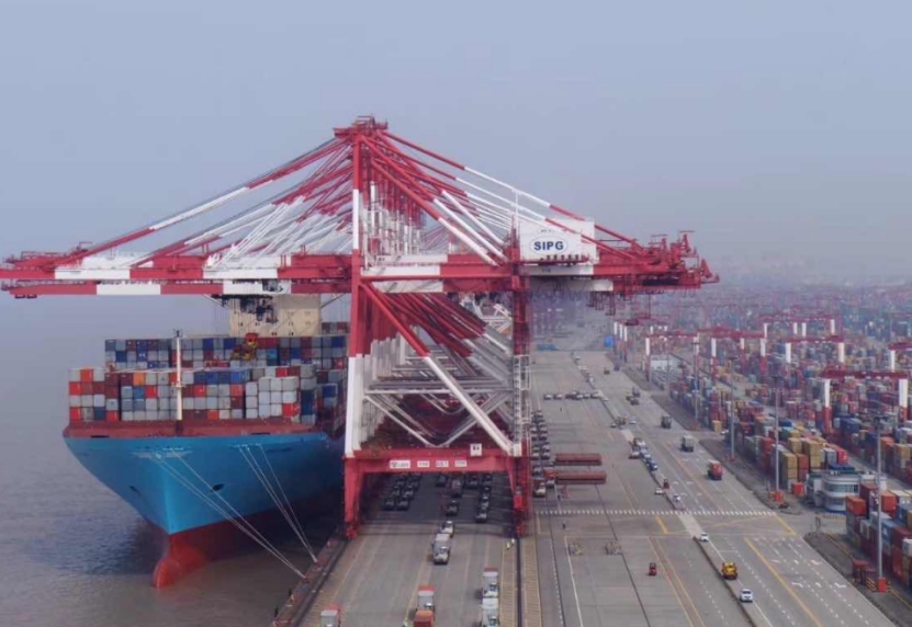 China has built the world's first port, Singapore urgently wants to ...