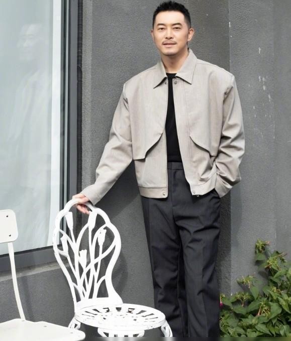 When 27-year-old Yu Shi and 28-year-old Li Junrui stood together, I ...