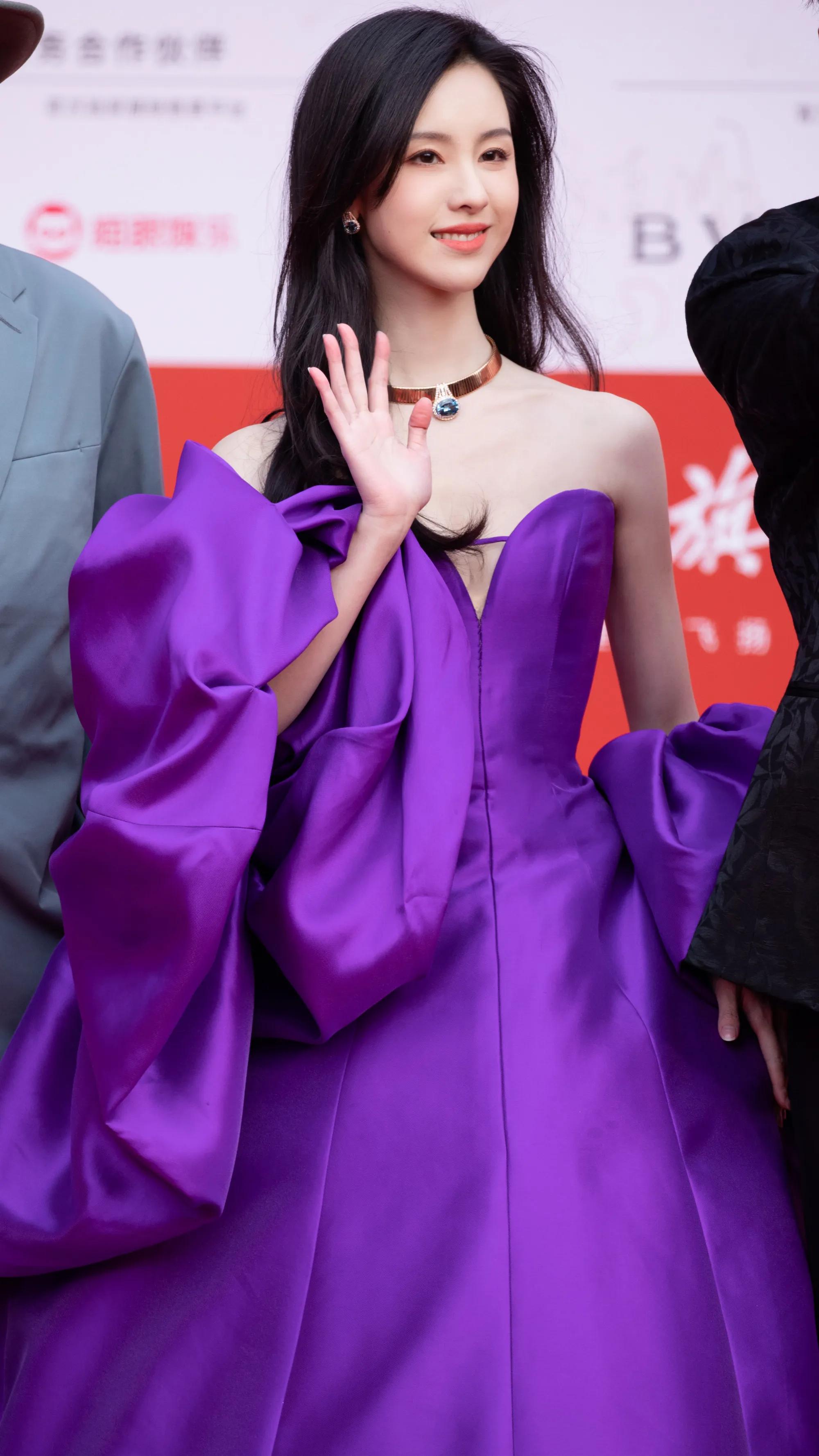 Zhang Songwen pushed to Director Chen Ye netizen Qi Qiang said: This is my wife Chen Shuting ...