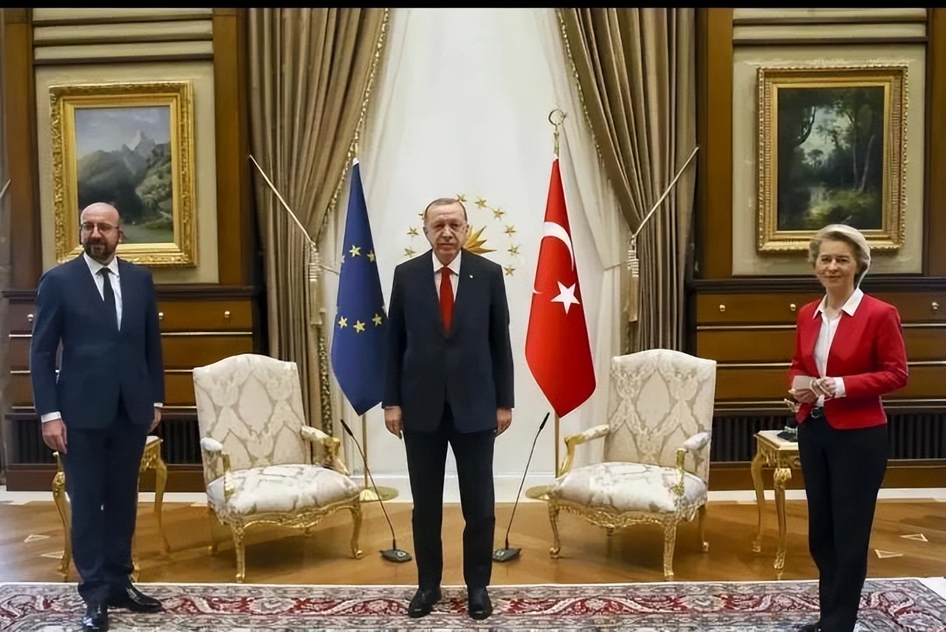 Foreign Minister Wang Yi visited Turkey for the first time, and Erdogan ...