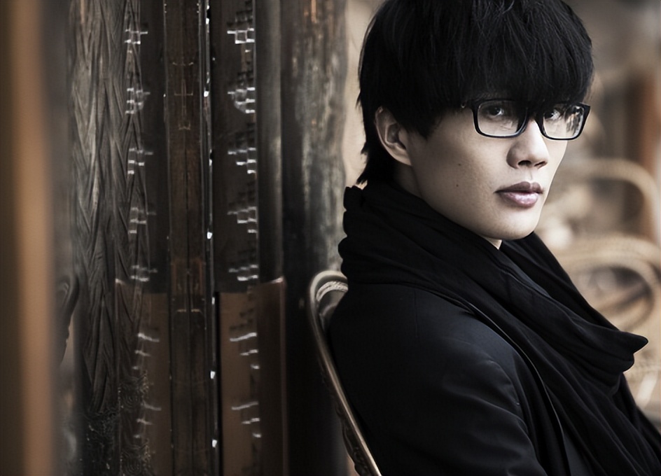36-year-old Xu Song's relationship was suspected to be exposed, rushed ...
