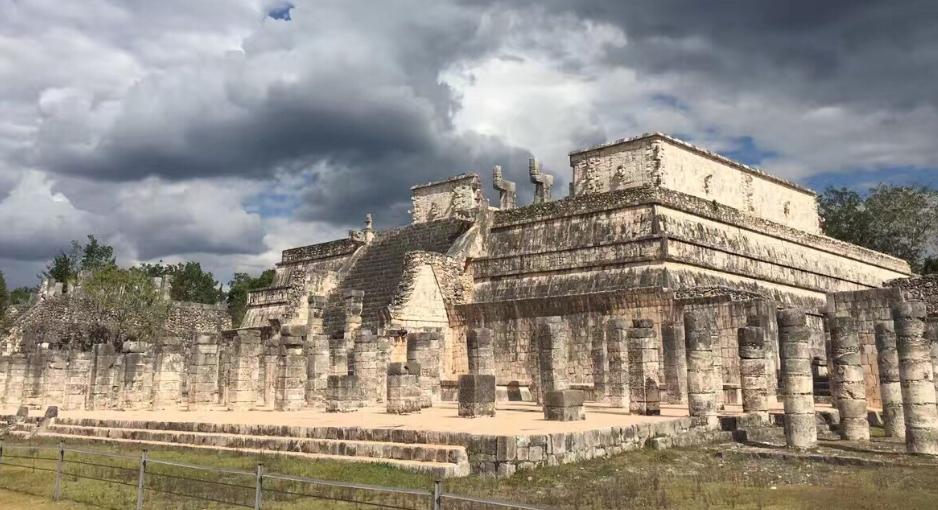 The ruins of Chichen Itza, the crystallization of the Mayan Toltec ...