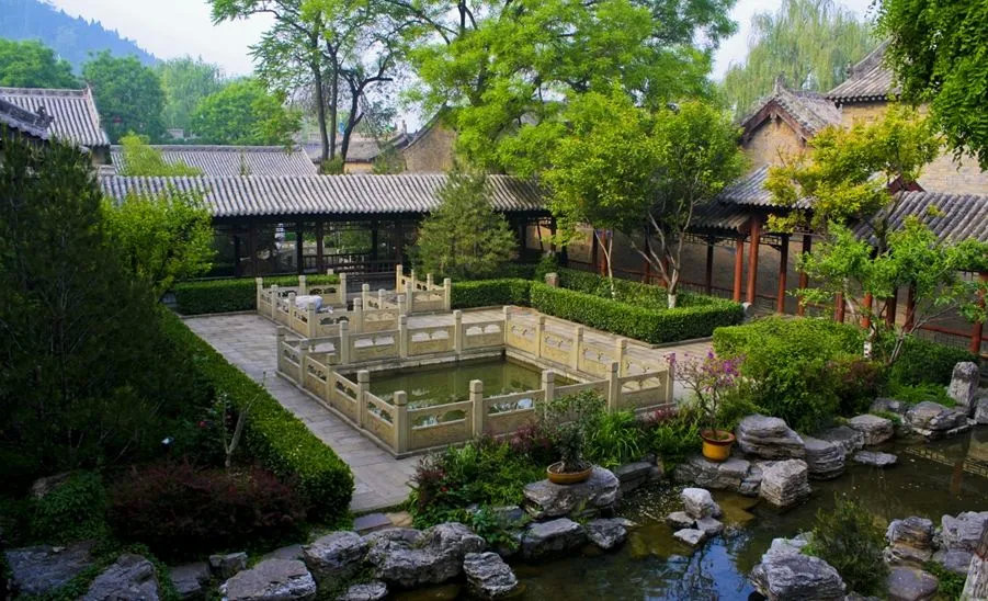 After the death of Emperor Han Ling, the twelfth emperor of the Eastern ...