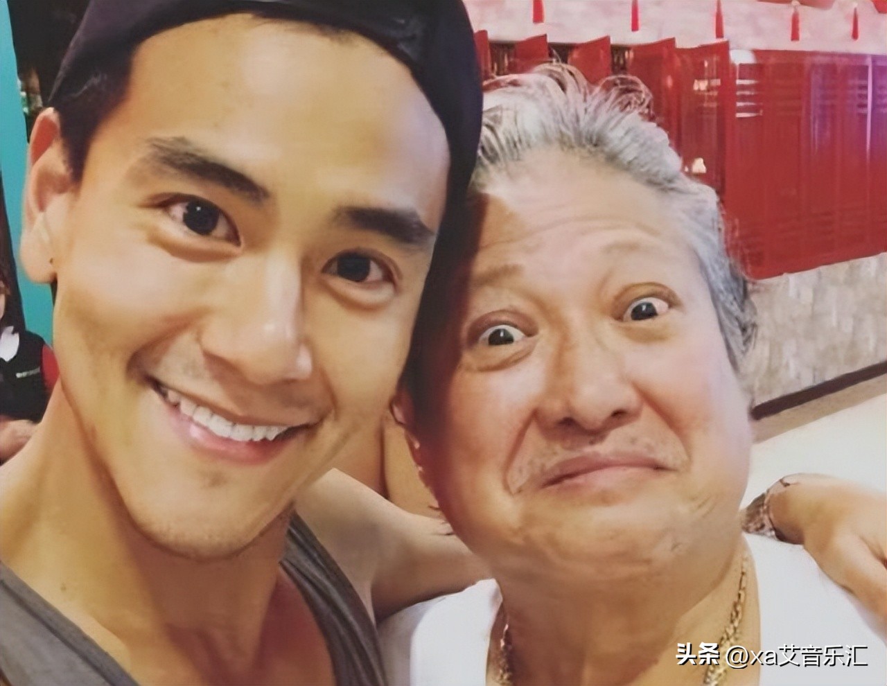 The two apprentices of the big boss Sammo Hung, one is now lying down ...