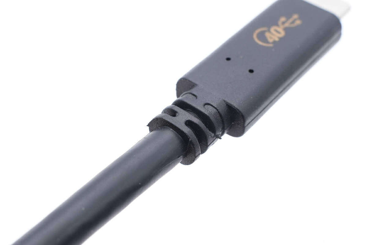 Very cheap but super performance, Dell 240W 40Gbps lightning cable ...