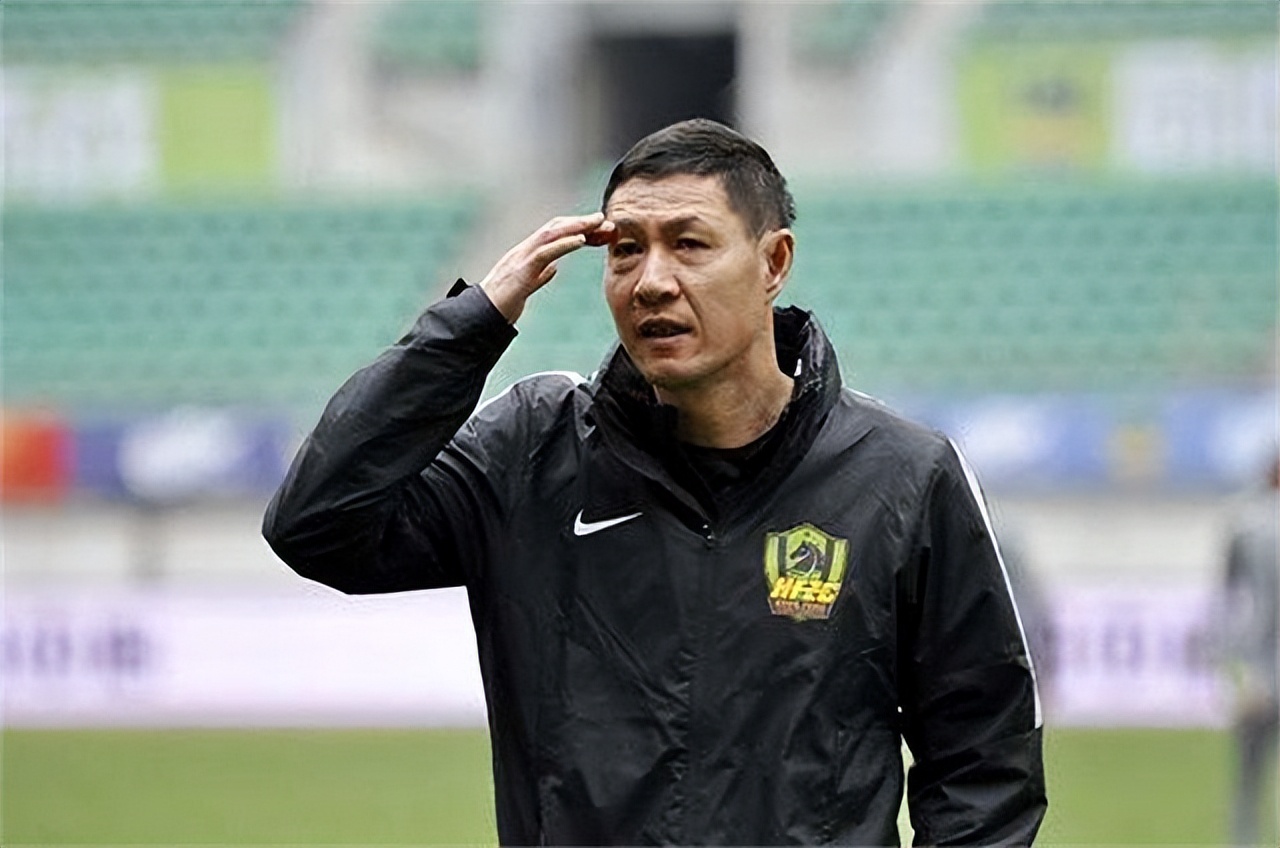 The recent situation of former international footballer Li Bing and ...