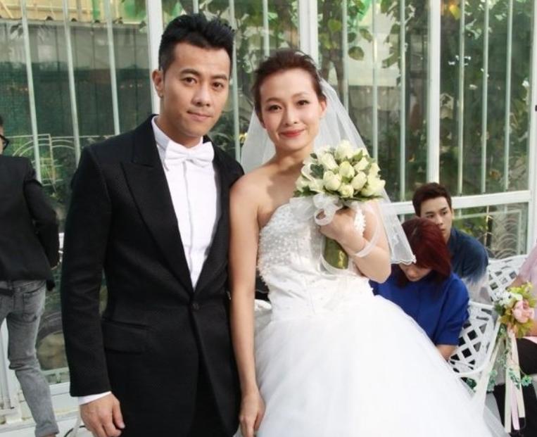 "Infatuated" Liang Hanwen: Unswervingly loyal to his wife, 30 years of debut and zero scandals ...