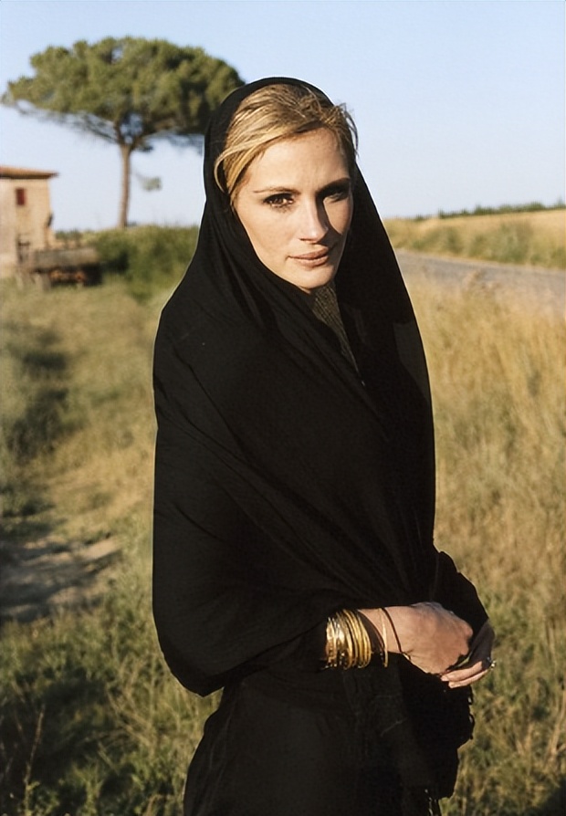 Julia Roberts: Unique charm and acting skills make life possible ...