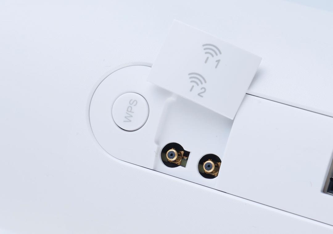 Flexible 5G+Wi-Fi 6 "Mobile Station" - Experience ZTE MC801A1 5G Indoor ...