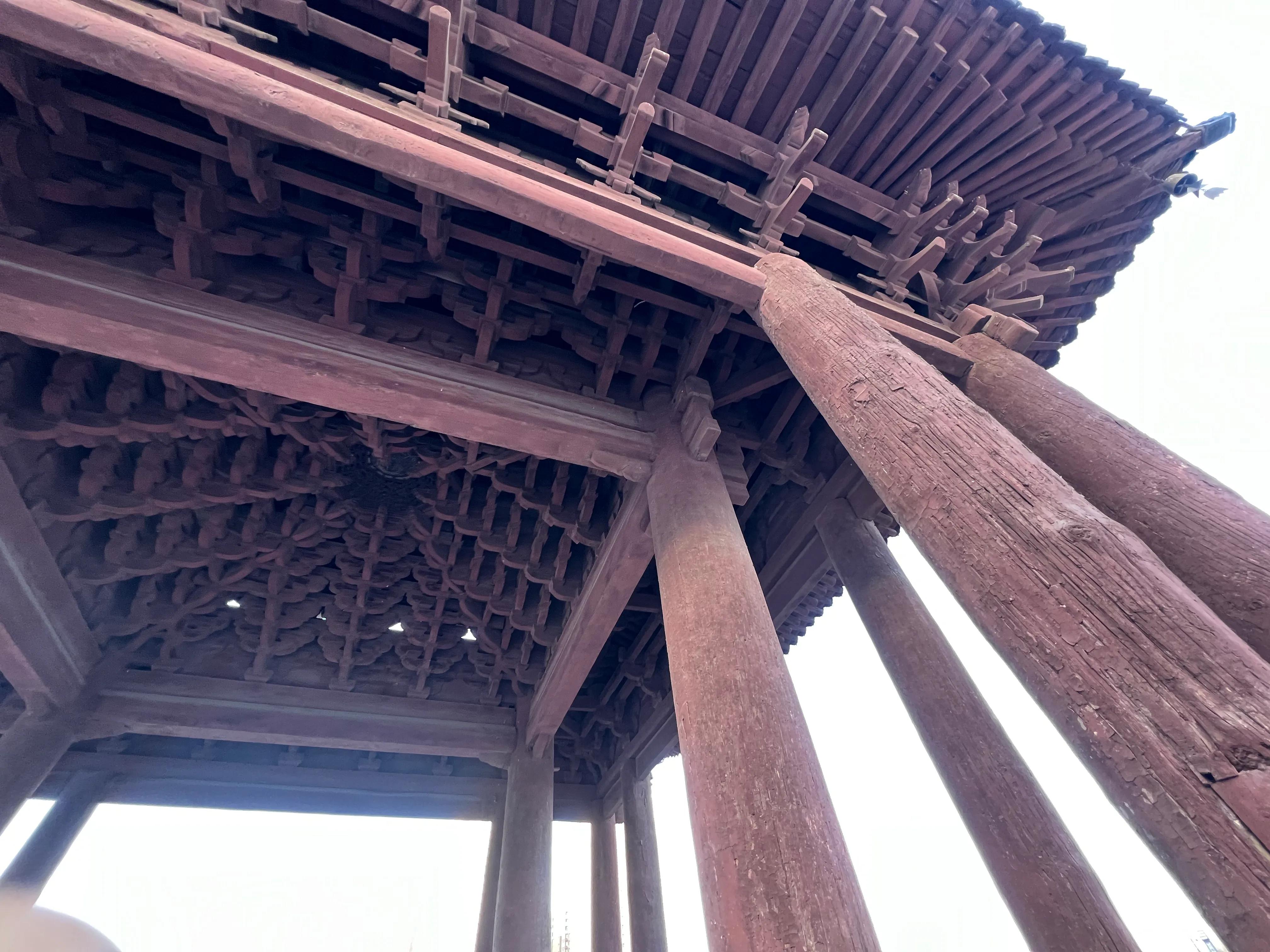 A wooden structure of the Ming Dynasty with a weight of 170 tons and ...