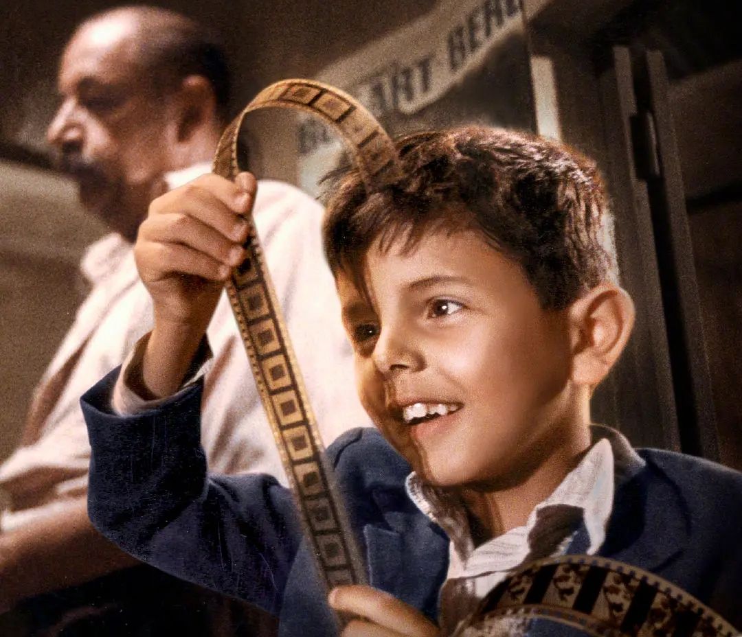 The Function of Lens Language in the Movie "Paradise Cinema" - iNEWS