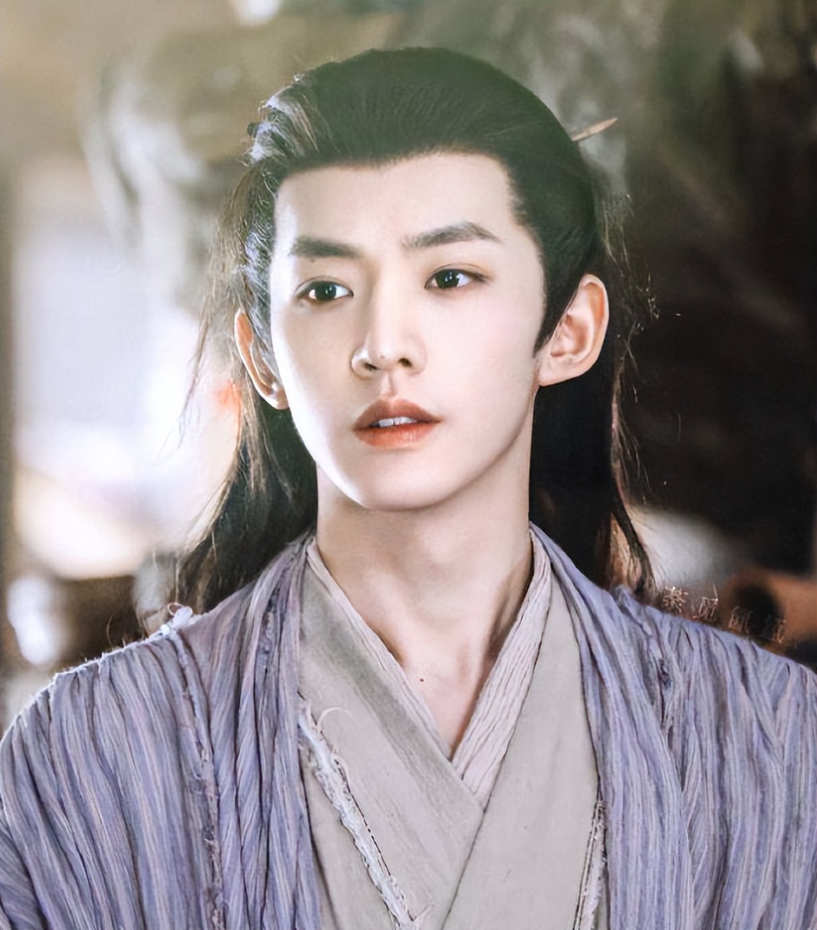 Deng exposed the details of his ex-girlfriend's love affair. The scale ...