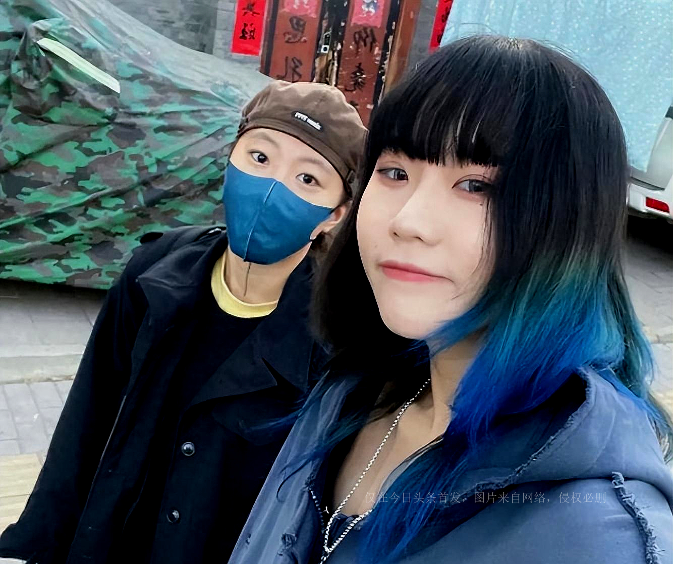 Li Yan deliberately covers her face while shopping. Her fair skin makes ...