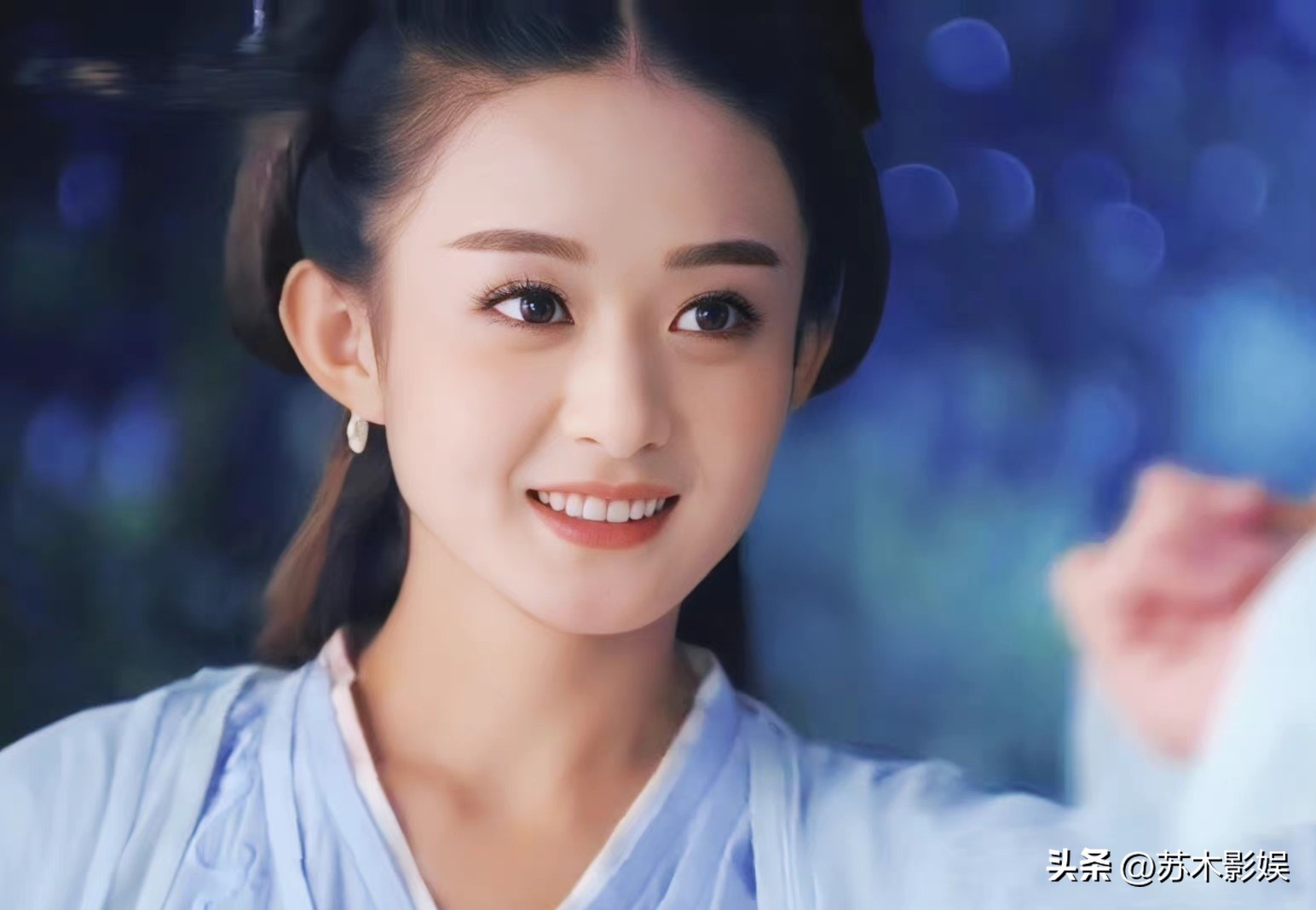 Also playing "Silly White Sweet", Zhao Liying, Yuan Bingyan, and Yang ...
