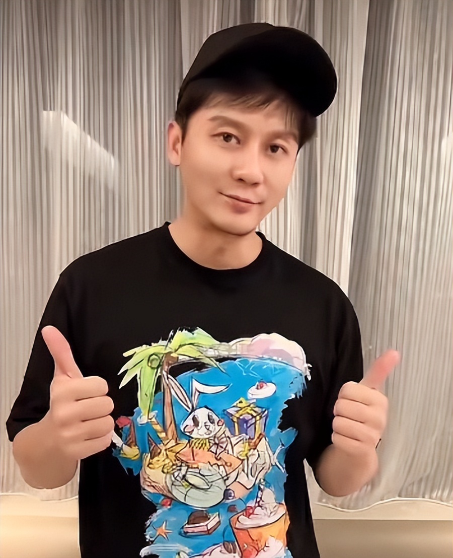 Line up!36.48 million fans and Internet celebrity Guo Congming returns ...