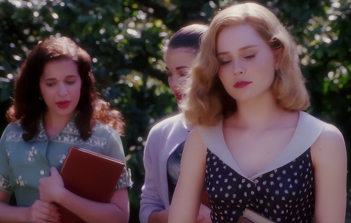 How the Movie 'Big Fish' Described the Father-Son Relationship - iMedia