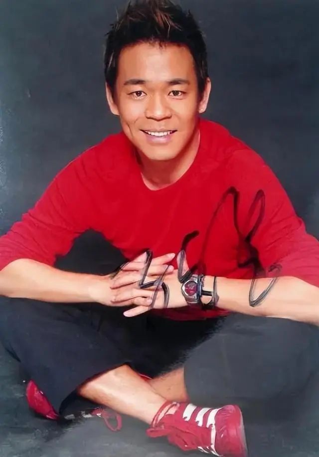 He became popular at the Spring Festival Gala at the age of 26. He ...