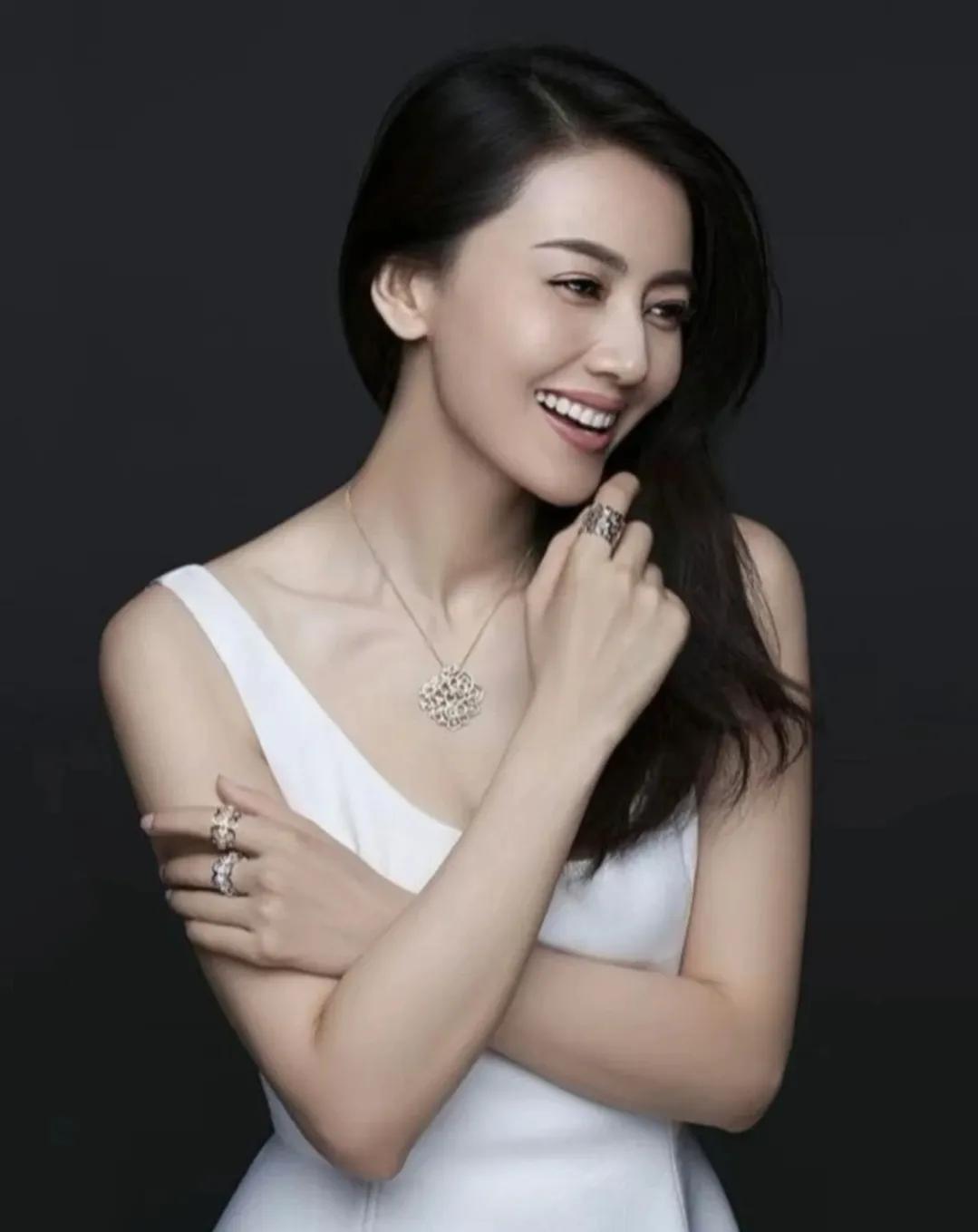 Gao Yuanyuan - iNEWS