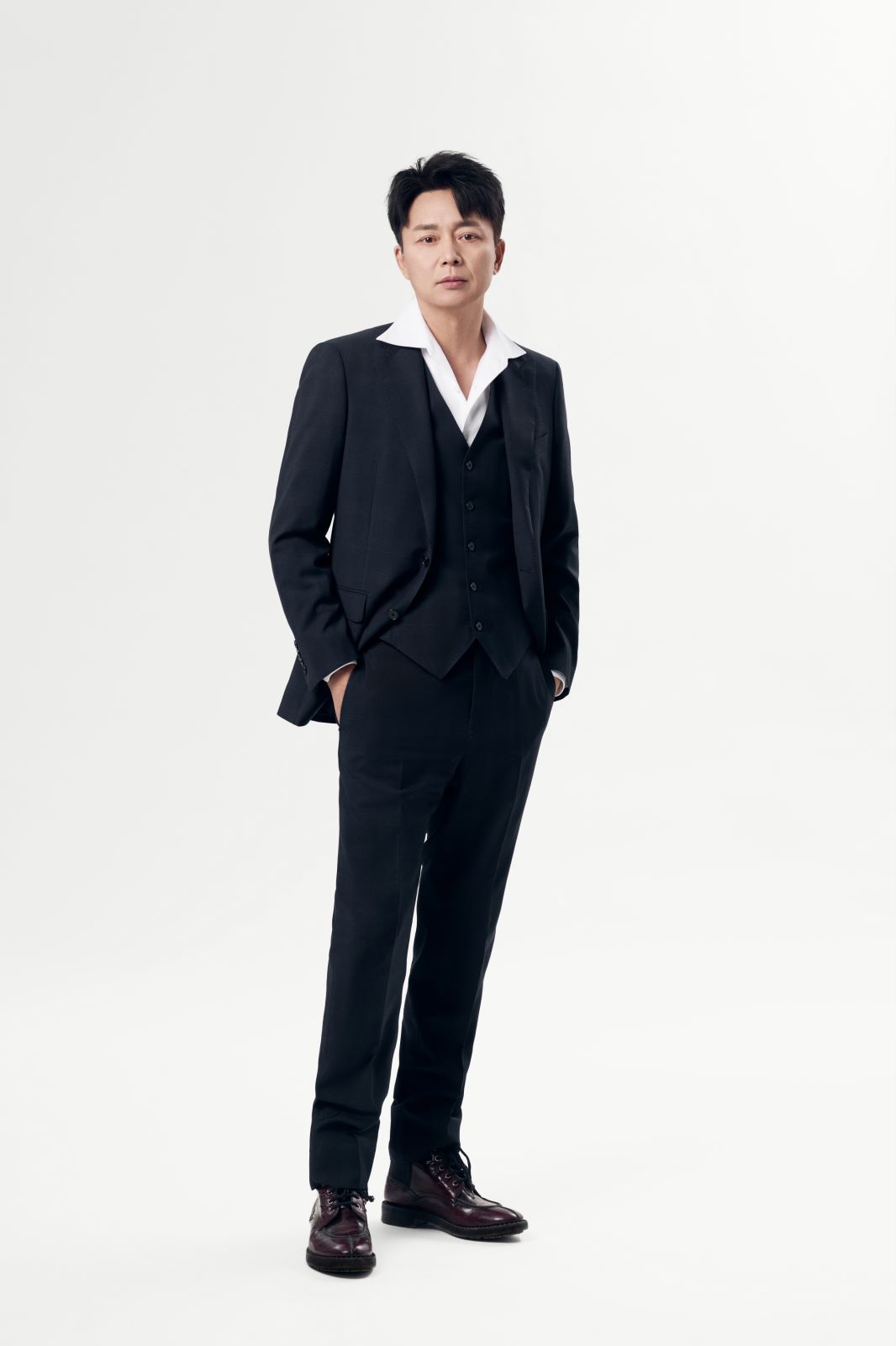 Interview with Liu Yijun: Exchange heart for heart, to experience ...