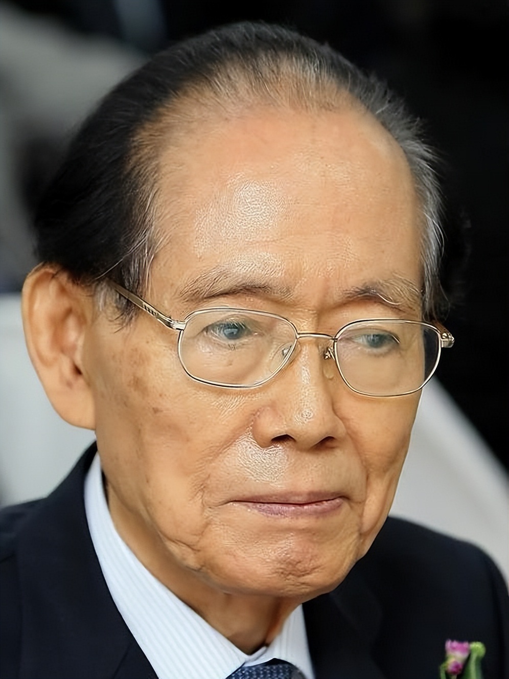 The No. 2 in North Korea defected! He was hunted down by agents, but ...