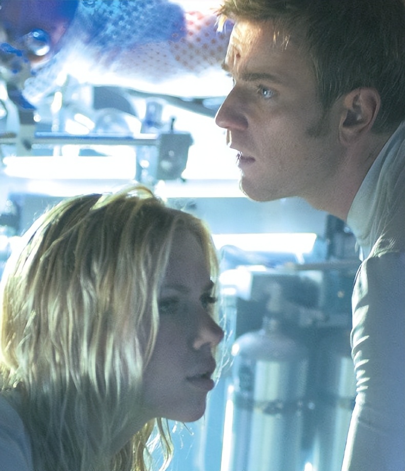 Coexistence of clones and humans, classic dystopian movies, how would ...