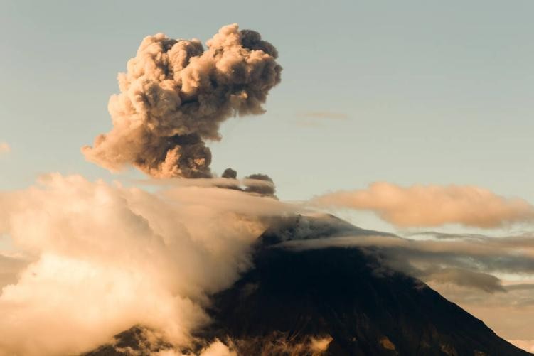 10 deadliest volcanic eruptions in the world!Yellowstone Park is ...