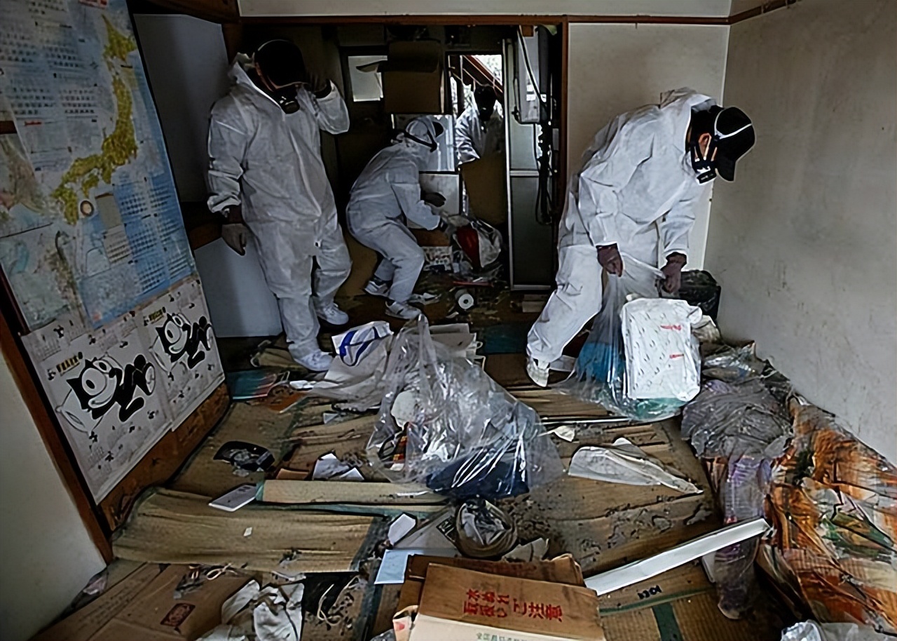 After dissecting more than 3,000 corpses, the Japanese forensic doctor ...