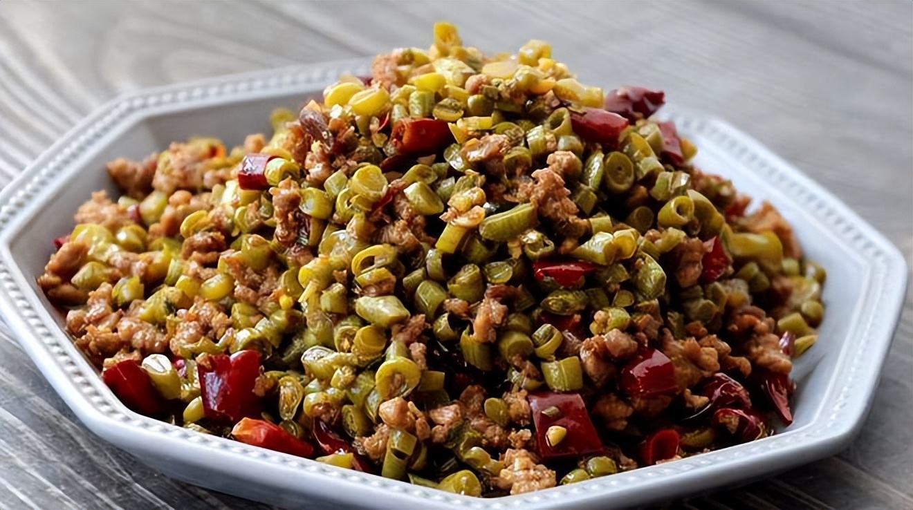 When mixing meat stuffing, keep in mind "2", it is delicious and tender ...