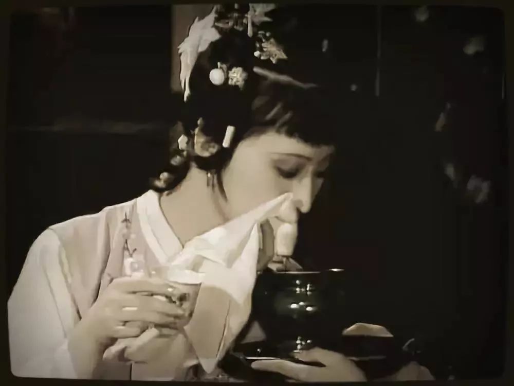 How did people brush their teeth in ancient times? - iNEWS