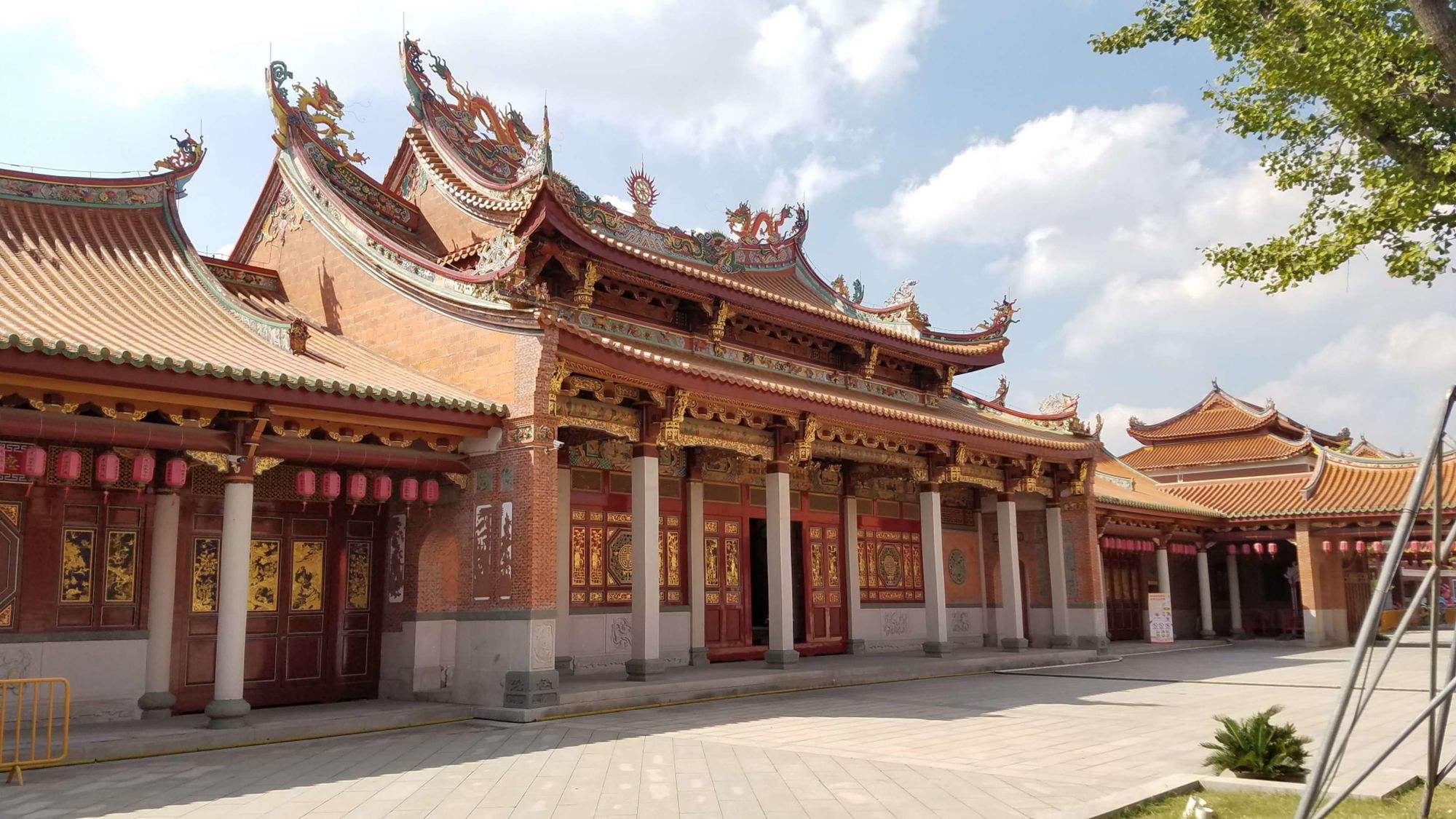 Huiju Temple: An ancient temple that travels through time and feels the ...