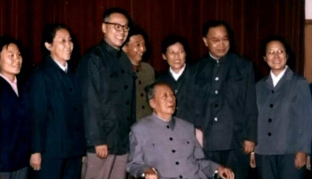 Mao Zedong's later years: secretly returning to the "drip hole" without ...