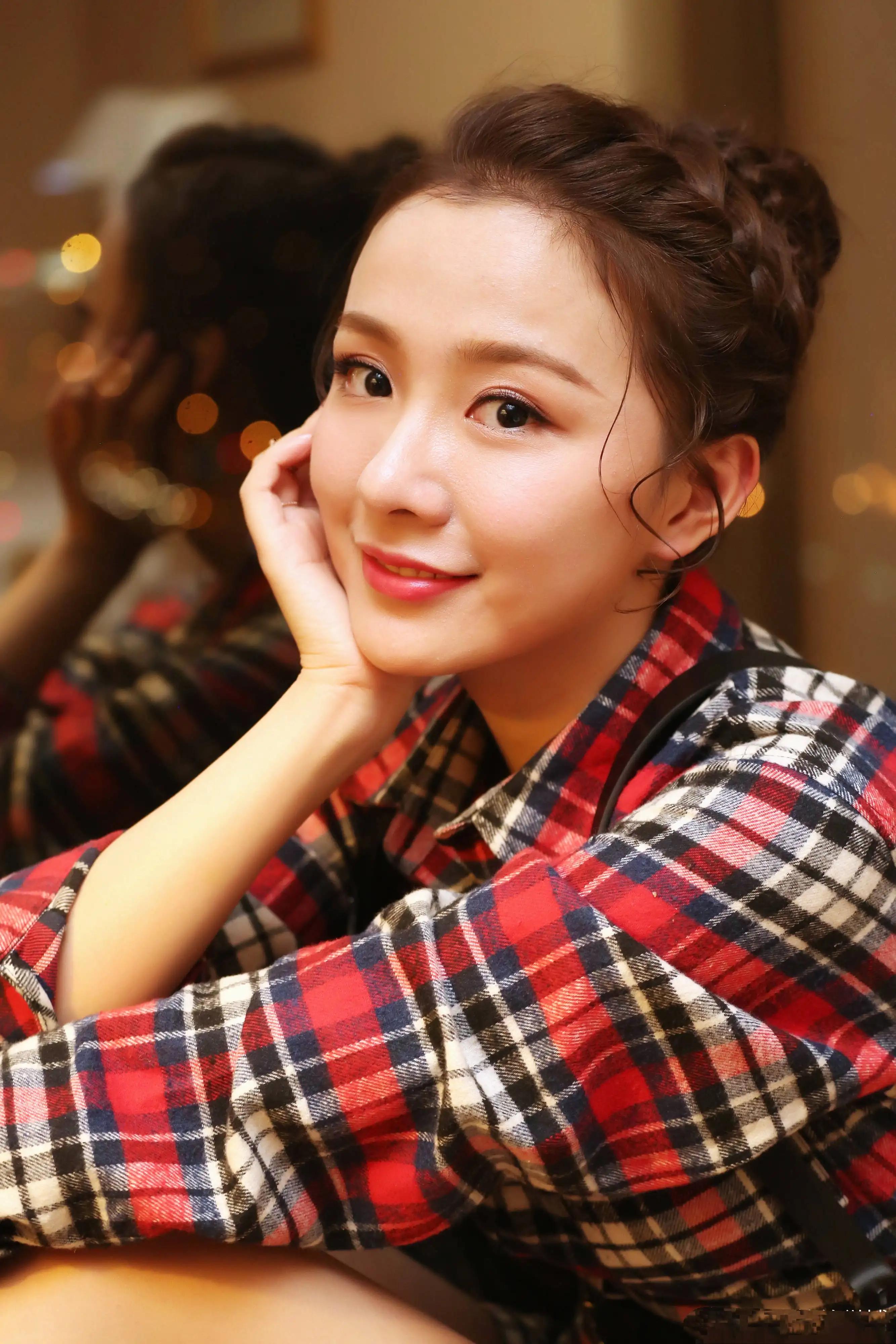 Seeking Girl Jiang Ruijia - iNEWS