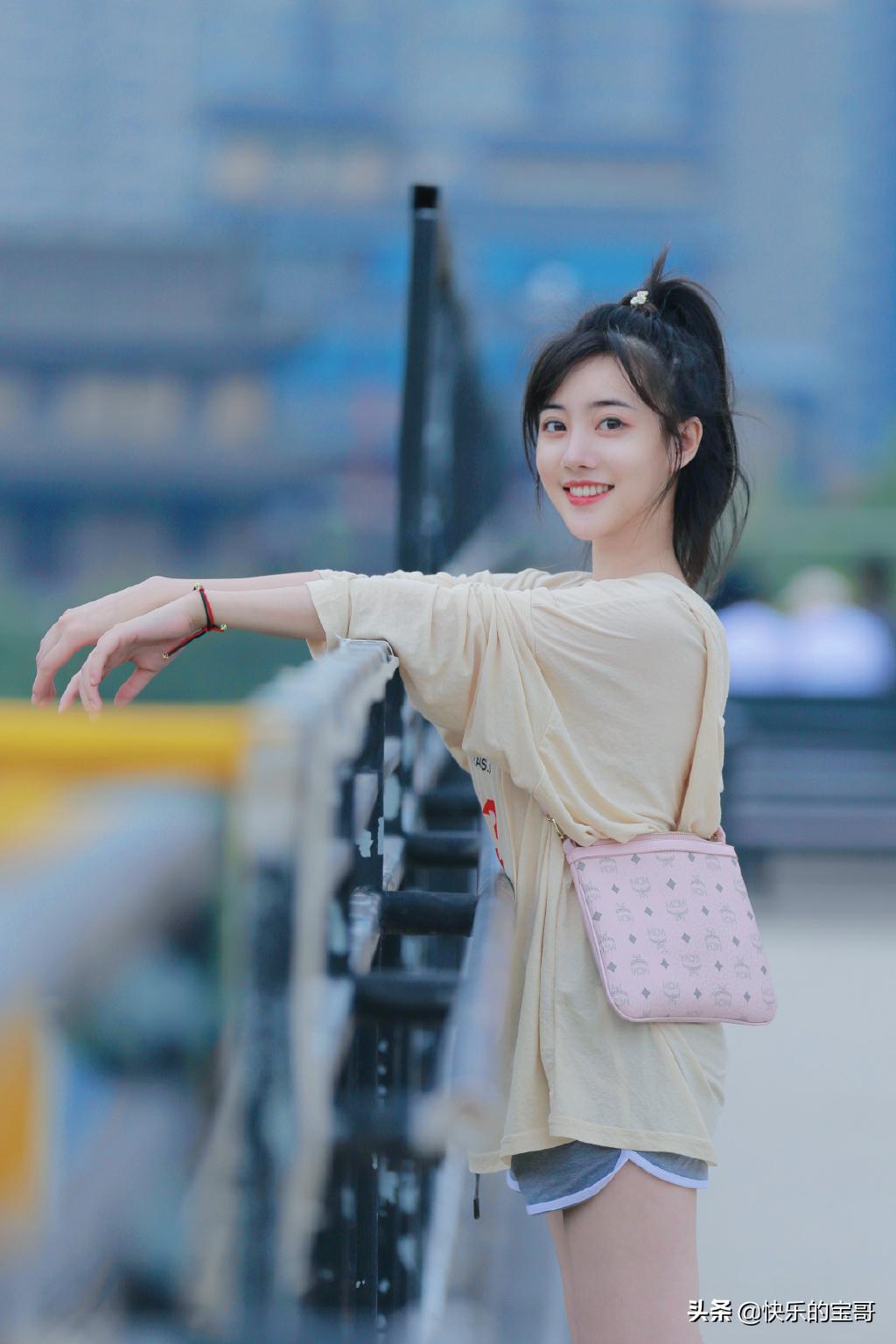 Mainland actress born in 1995, Bai Xinyi, her sweet girly atmosphere is ...