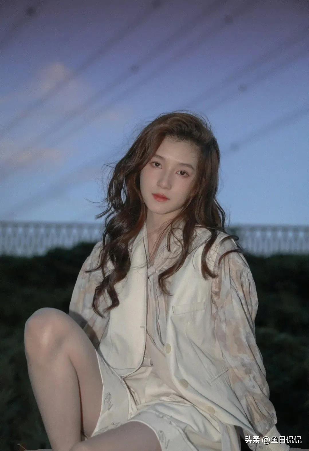 Actor Ruan Ju - iNEWS