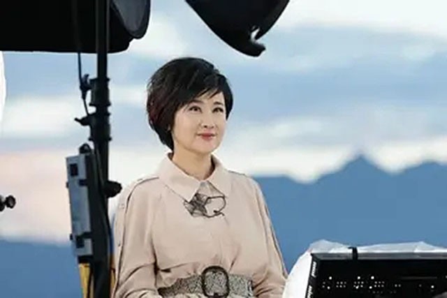 Phoenix TV hostess Wu Xiaoli's love between young and old: 25-year-old ...