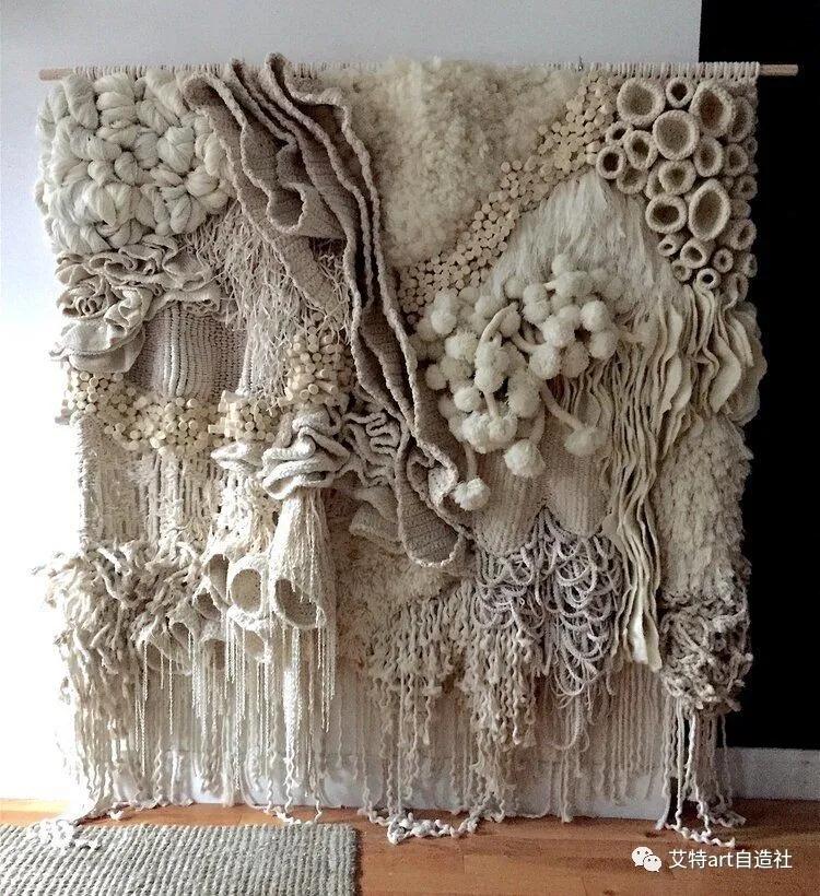 Eric Speer, a male artist who likes knitting wool - iNEWS