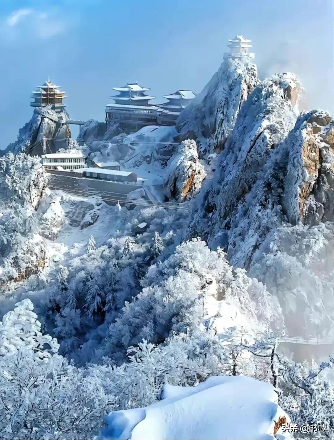 Laojun Mountain in Luoyang after the snow is like a fairyland on earth ...