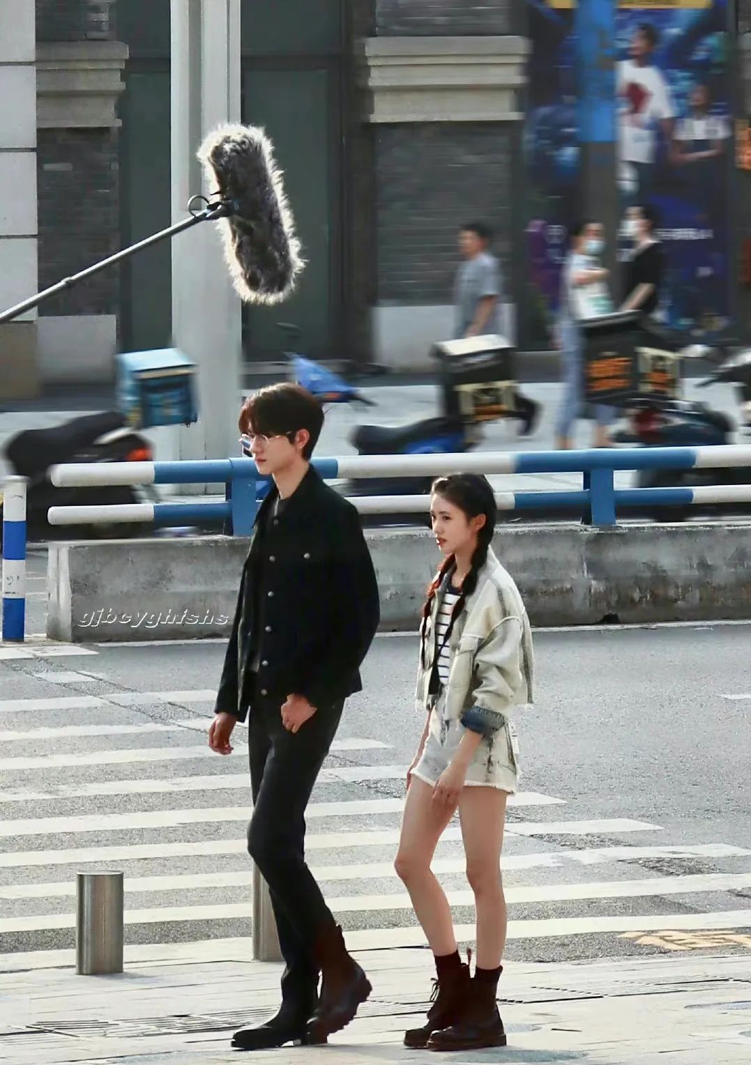 Zhang Yishan, Liu Yifei, Chen Xiao, Lin Yi, Guo Xiaoting, Xu Haiqiao, Canglan Jue - iNEWS