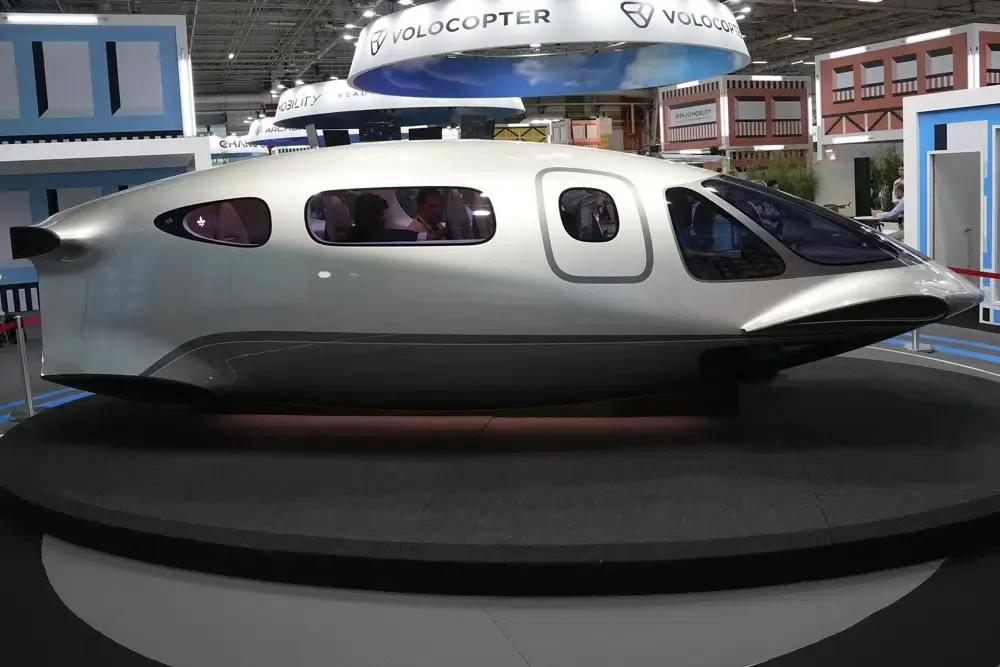 'Flying' taxis over Paris? - iNEWS