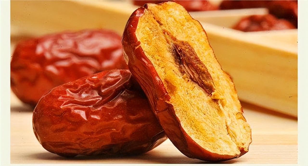 Can eating red dates nourish blood?Reminder: Compared with red dates ...